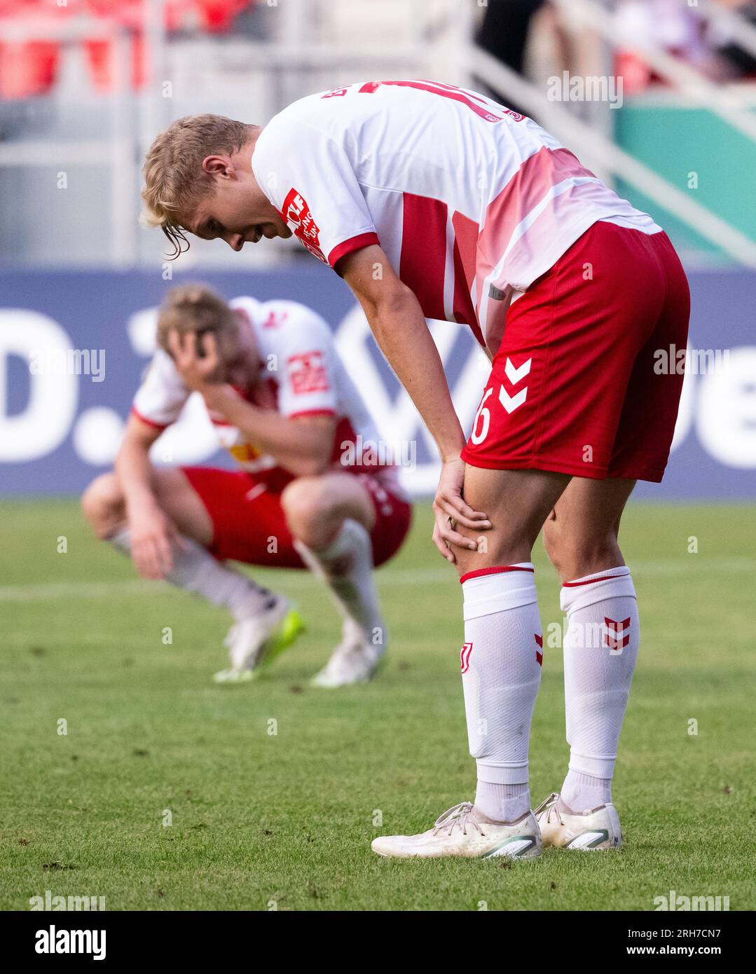 Regensburg, Germany. 14th Aug, 2023. Soccer: DFB Cup, Jahn Regensburg ...