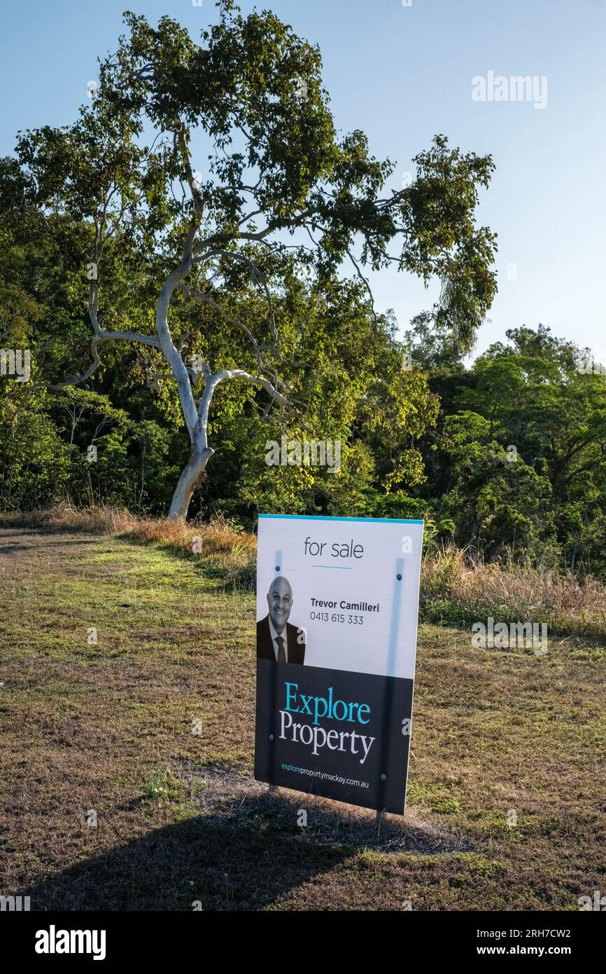 Australia country property sale hi-res stock photography and images - Alamy