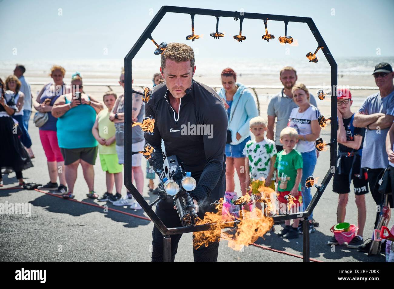 Stunt props hi-res stock photography and images - Alamy