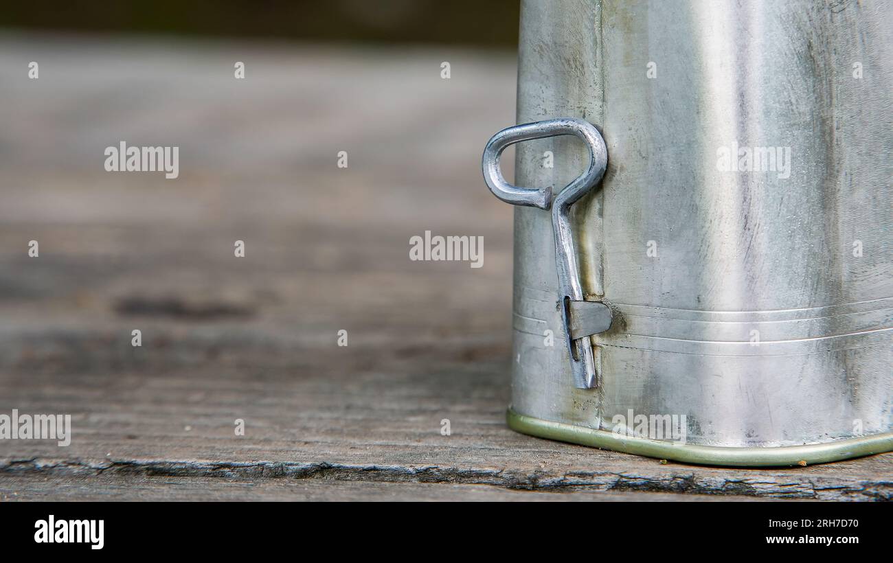 Old can opener hi-res stock photography and images - Alamy