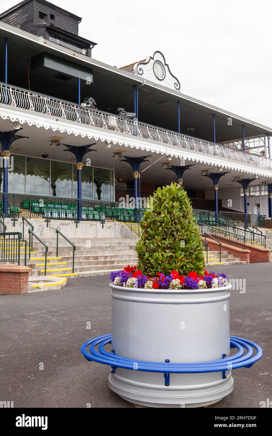 Ayr racecourse hi-res stock photography and images - Alamy