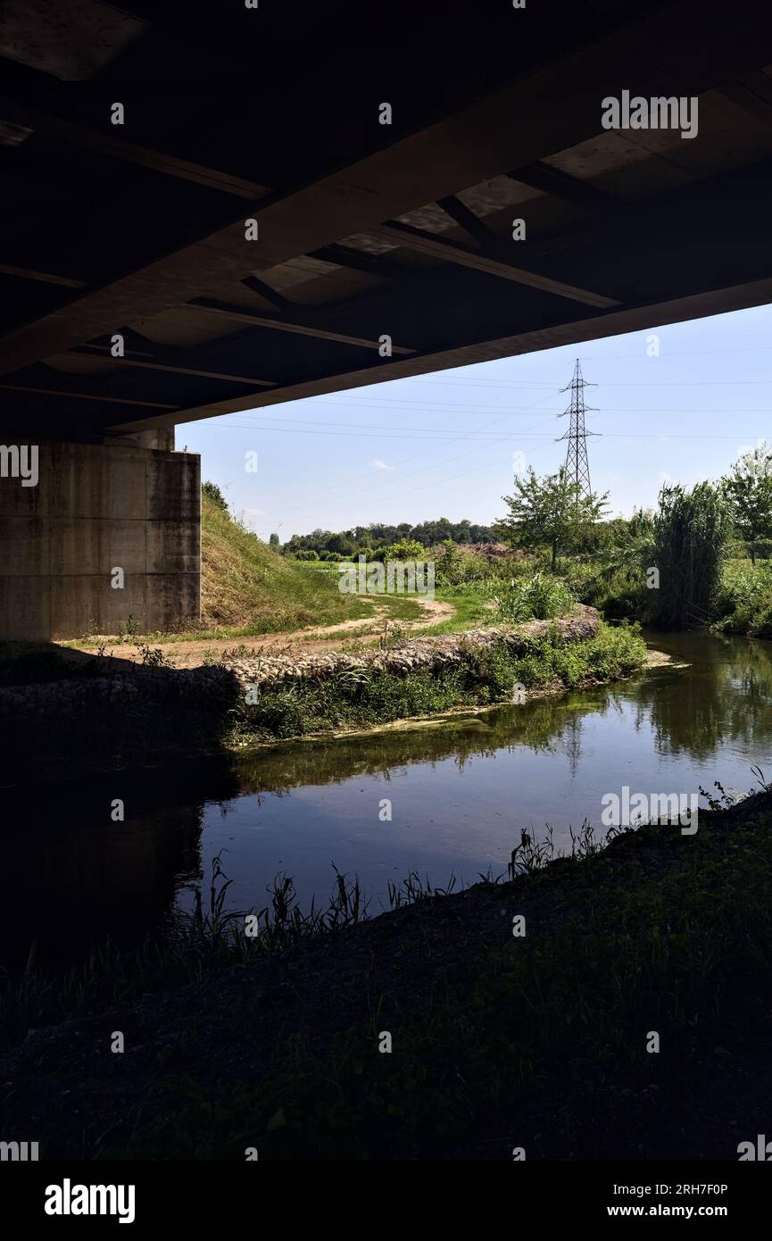 Stream under viaduct hi-res stock photography and images - Alamy