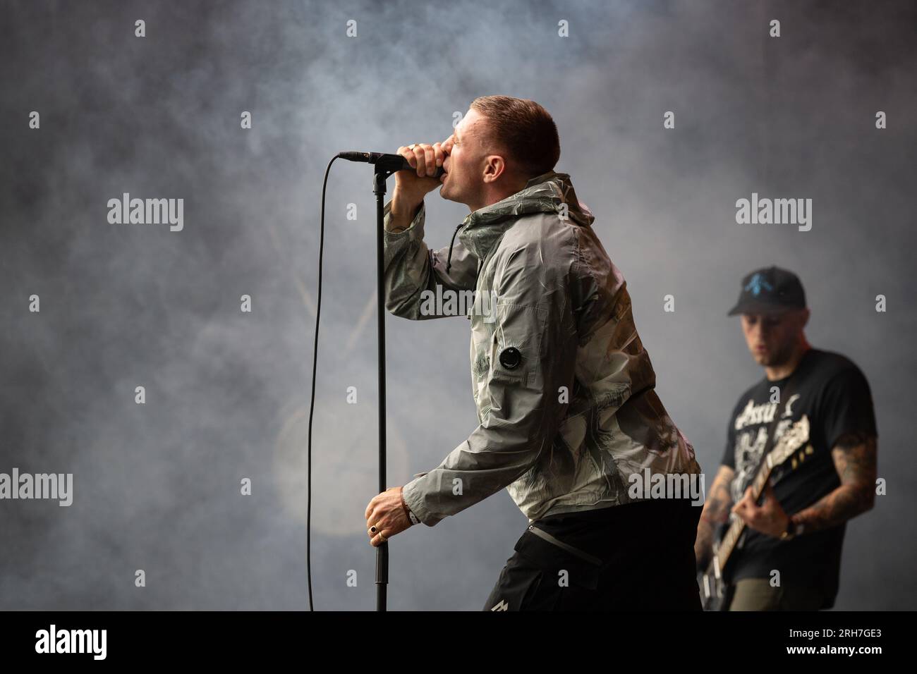 High vis band hi-res stock photography and images - Alamy