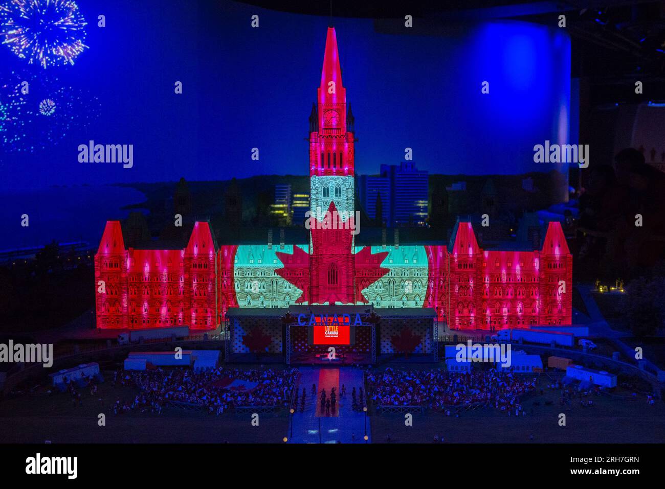 Miniatures with architecture hi-res stock photography and images - Alamy