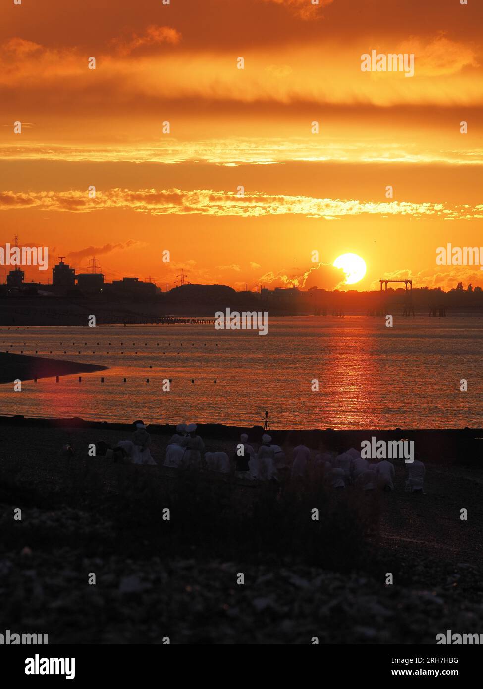 Sheerness, Kent, UK. 14th Aug, 2023. UK Weather: stunning sunset for a ...