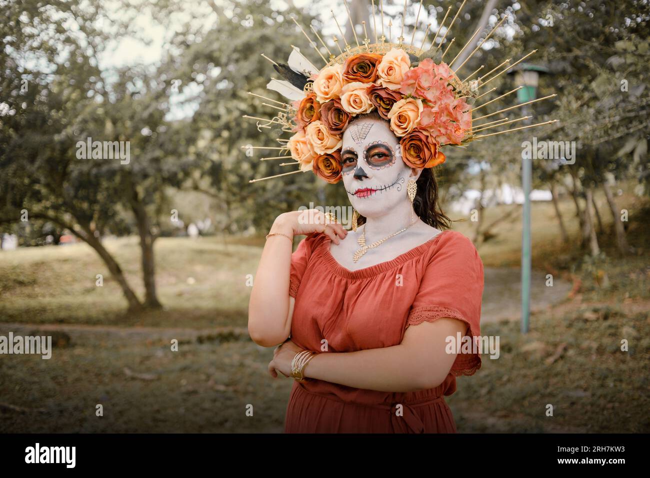 Catrina outdoor portrait. Typical character of the Day of the Dead ...