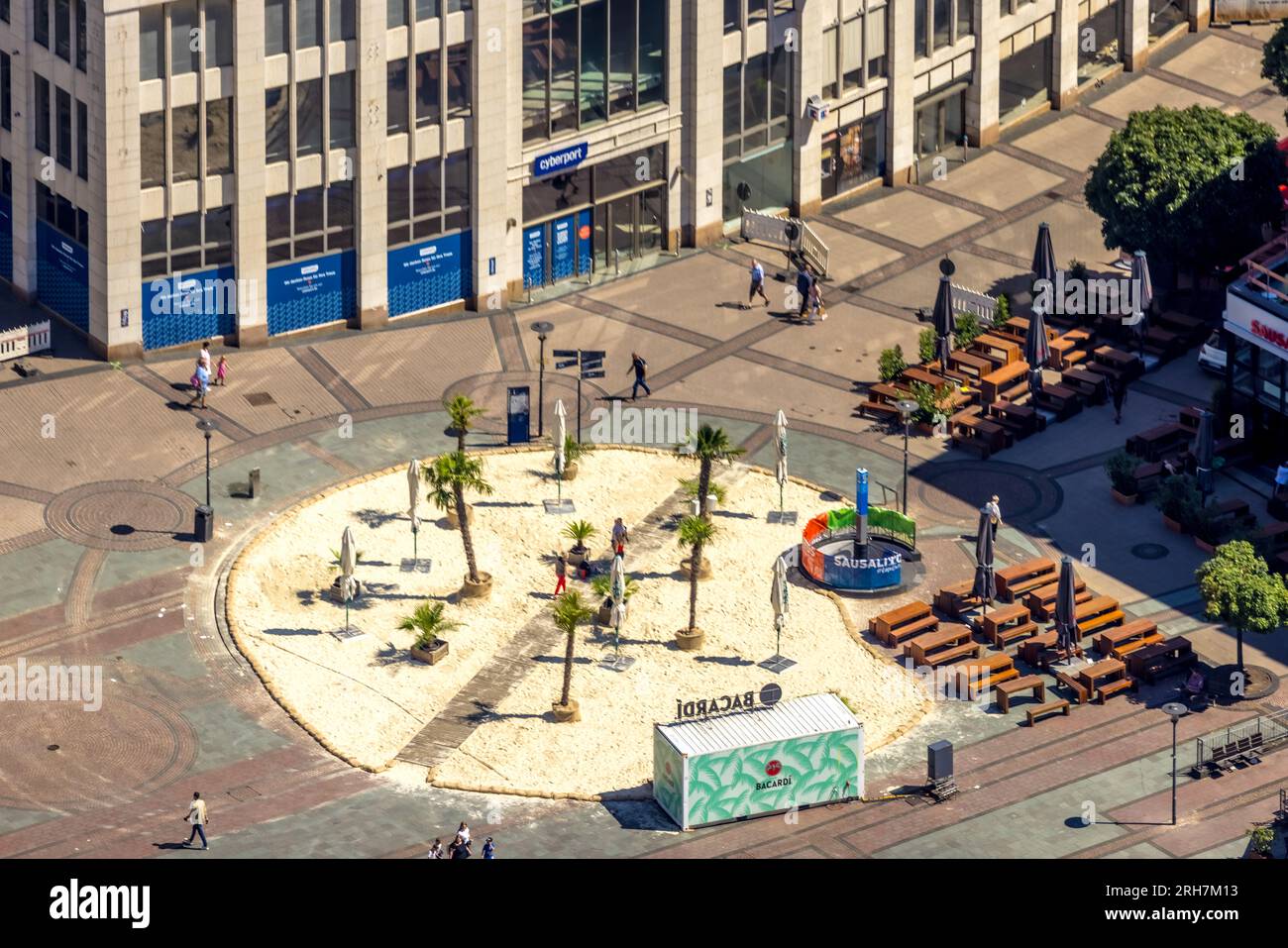 Outdoor restaurant with sand place at kennedyplatz hi-res stock ...