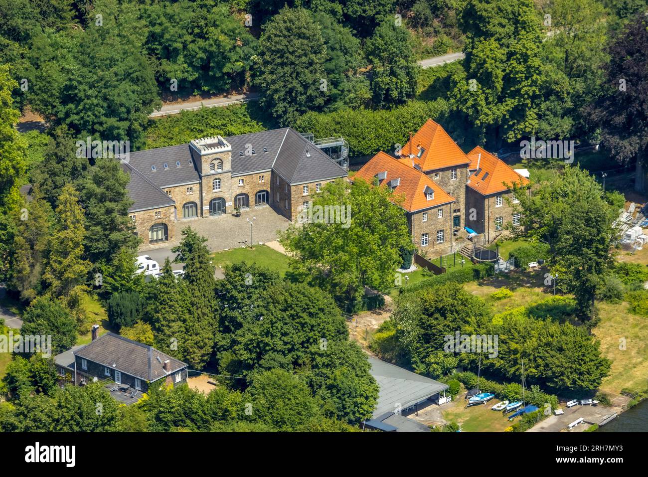 Baldeney castle at lake baldeney hi-res stock photography and images ...