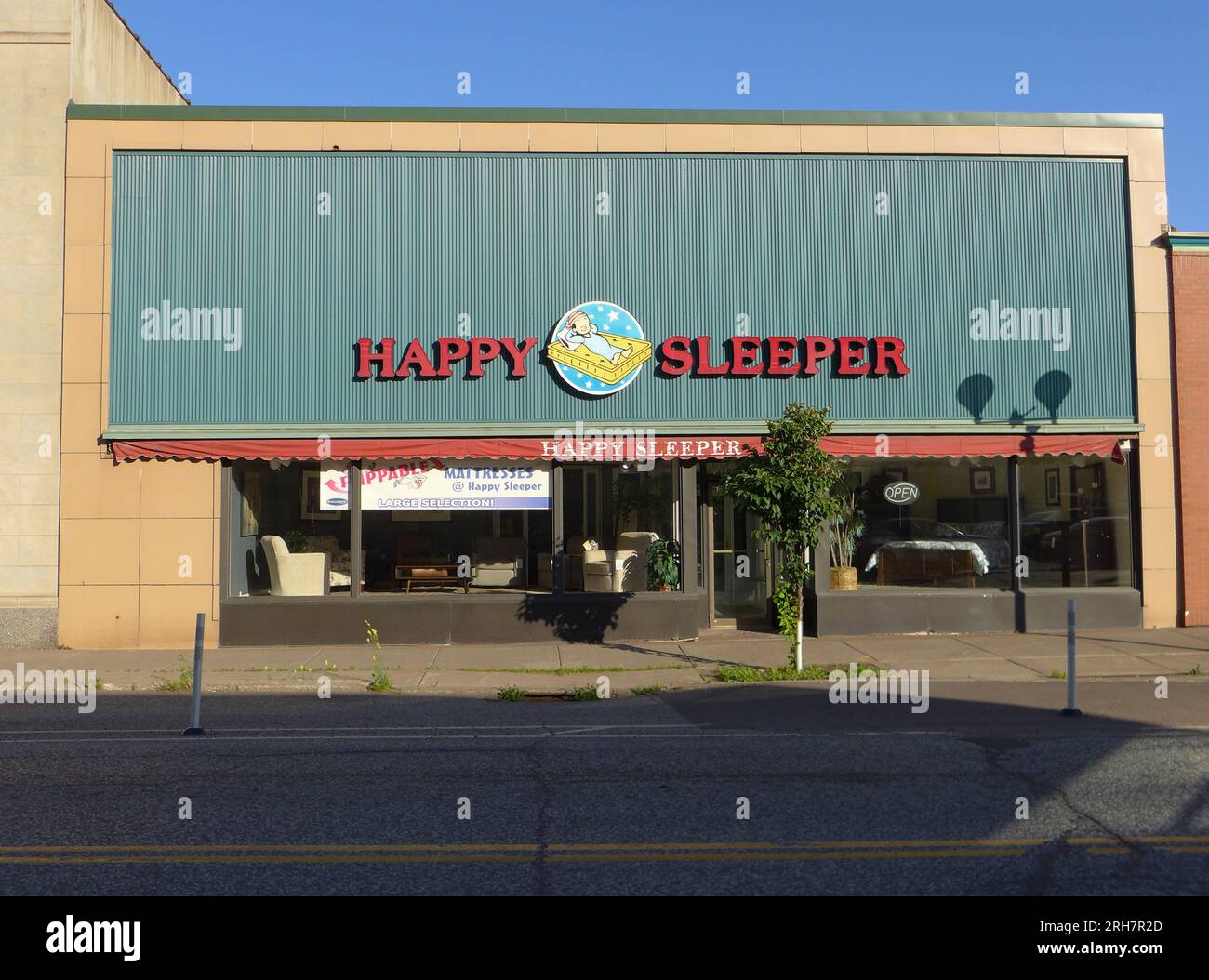 Sleeper beds hi-res stock photography and images - Alamy