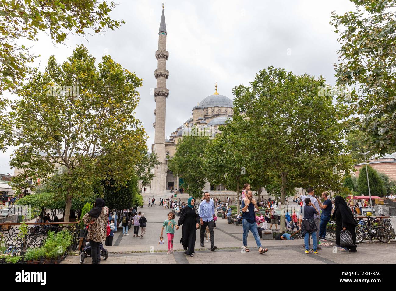 Completed 1597 hi-res stock photography and images - Alamy