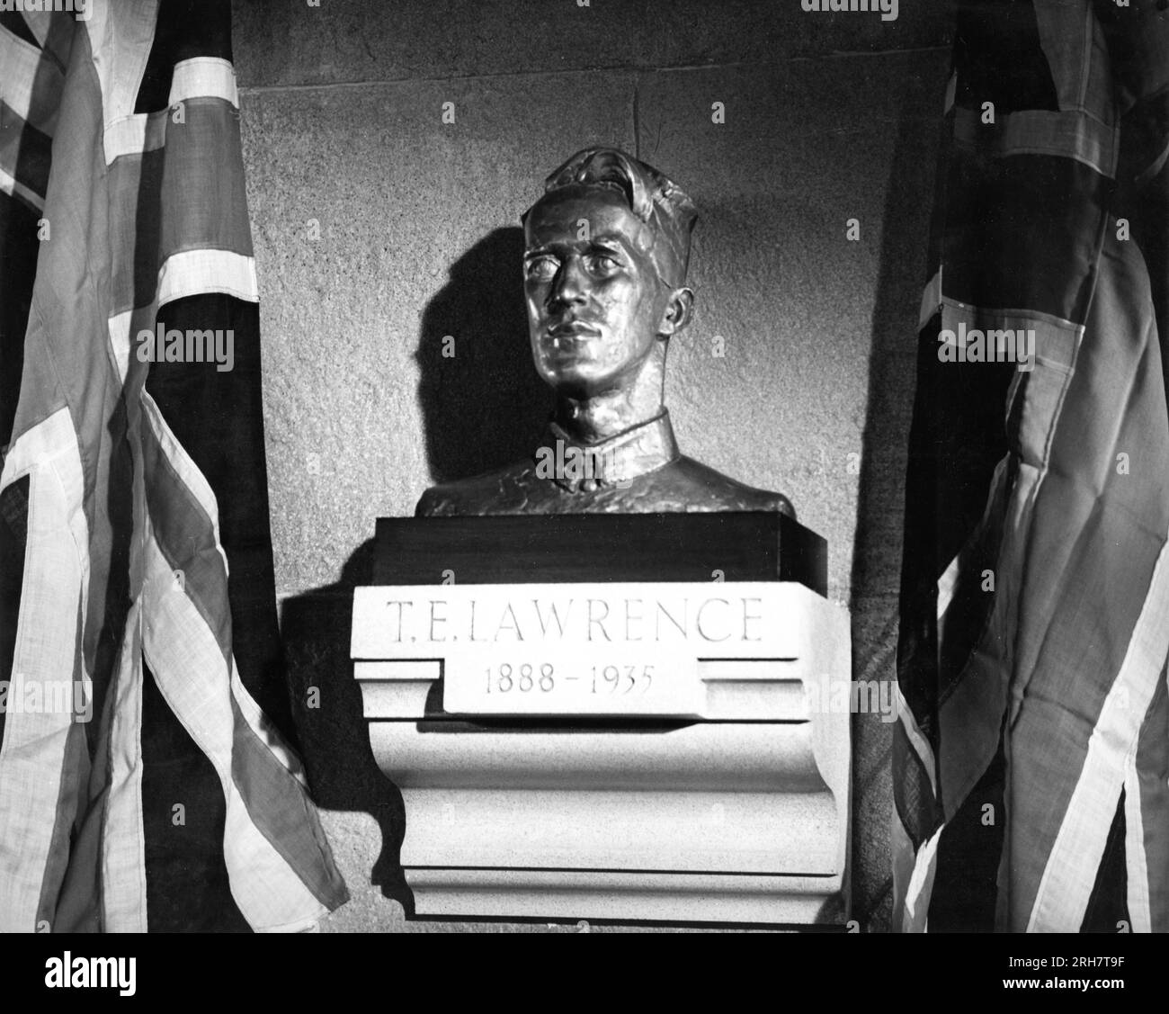 Bust of T.E. Lawrence in Memorial Service in LAWRENCE OF ARABIA 1962 ...