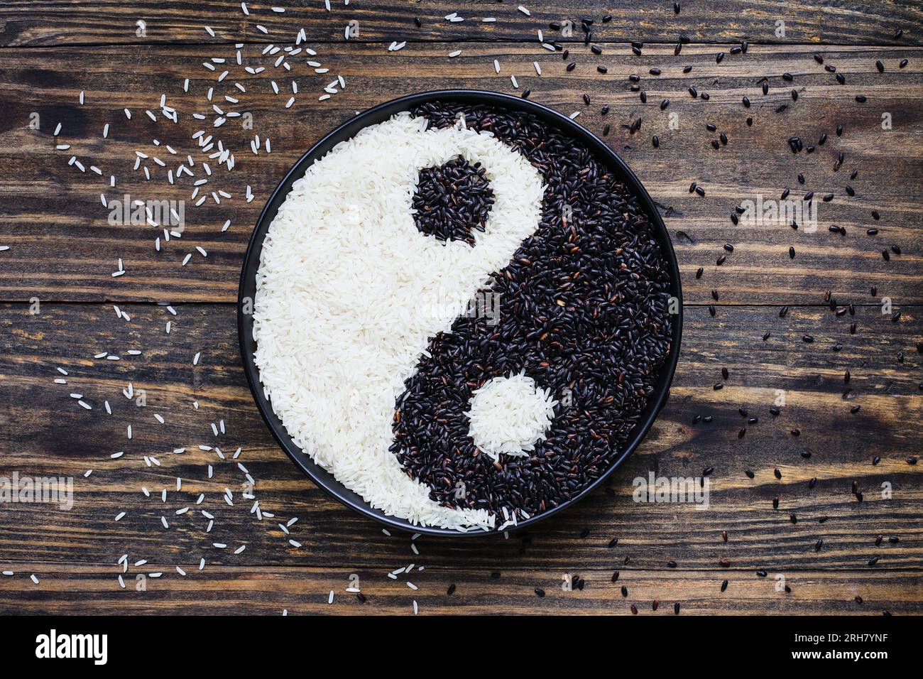 Philippine heirloom balatinaw black rice hi-res stock photography and ...