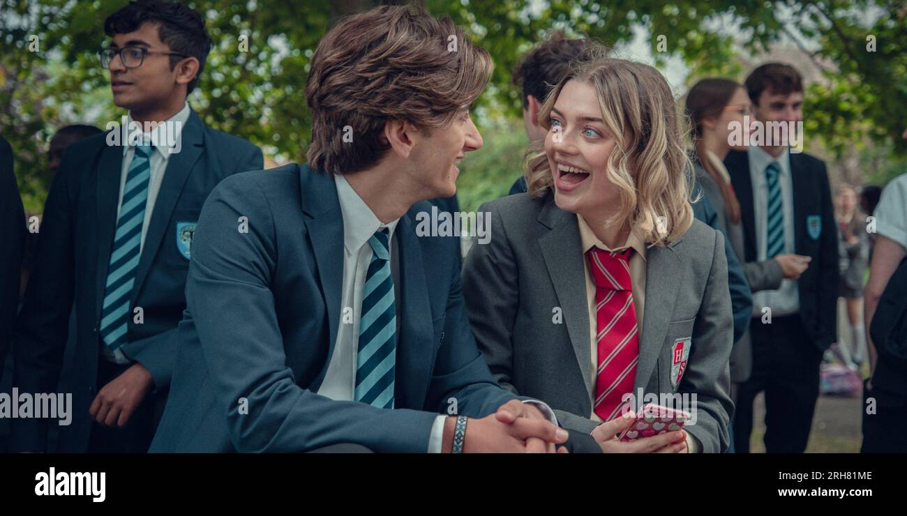 HEARTSTOPPER, from left, Sebastian Croft, Rhea Norwood, 'Out,' (Season ...