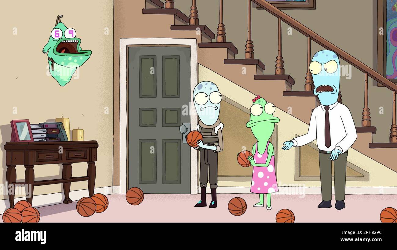 SOLAR OPPOSITES, from left: Yumyulack (voice: Sean Giambrone), Jesse ...