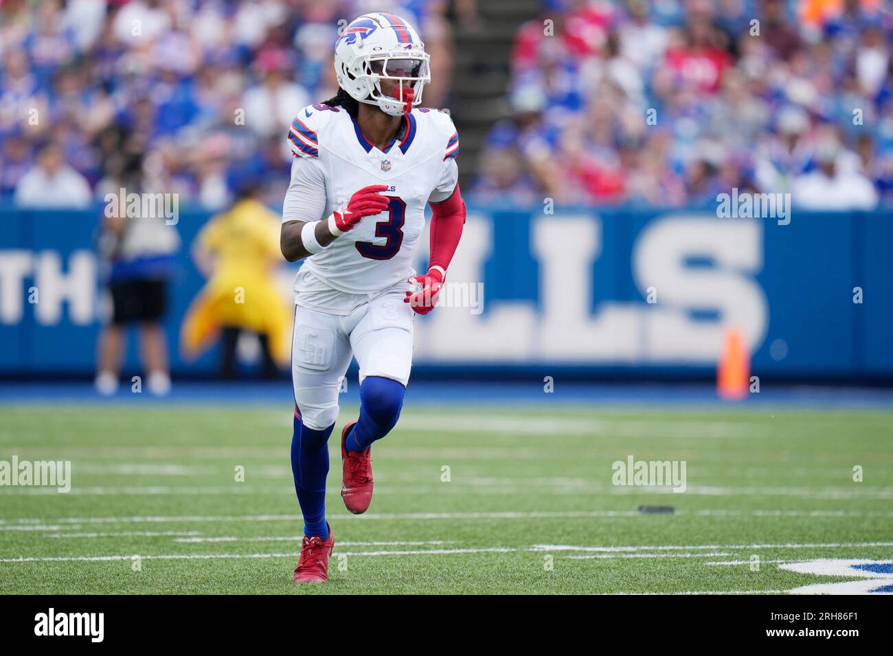 Buffalo Bills safety Damar Hamlin (3) during an NFL preseason football ...