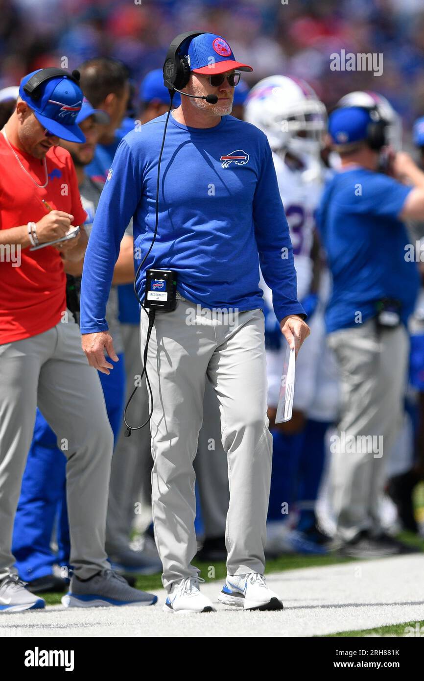 Buffalo Bills head coach Sean McDermott walks the sideline during the ...