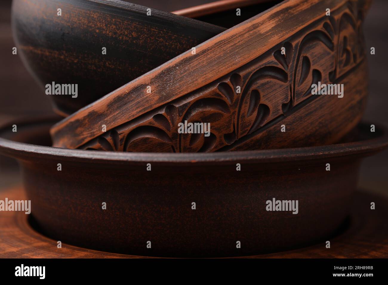 Set of clay dishes, closeup. Cooking utensils Stock Photo - Alamy