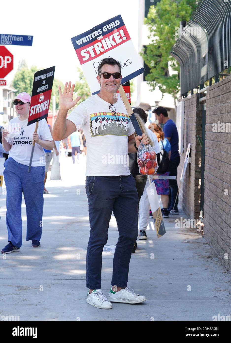 Photo by: gotpap/STAR MAX/IPx 2023 8/14/23 Jerry O'Connell walks the ...