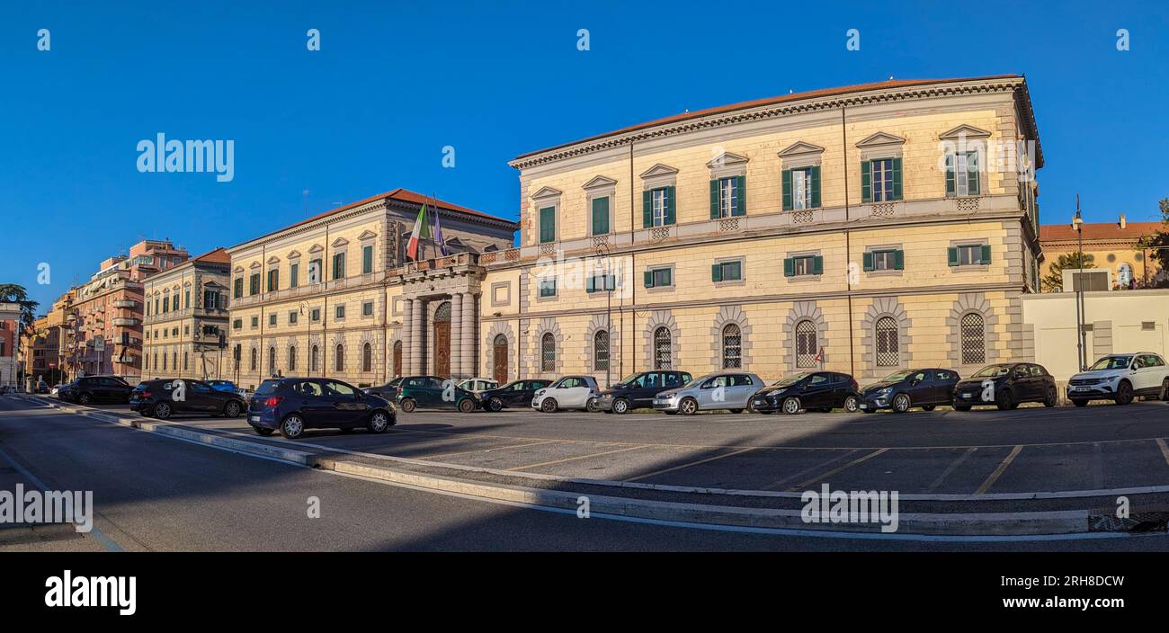 Military hospital hi-res stock photography and images - Alamy