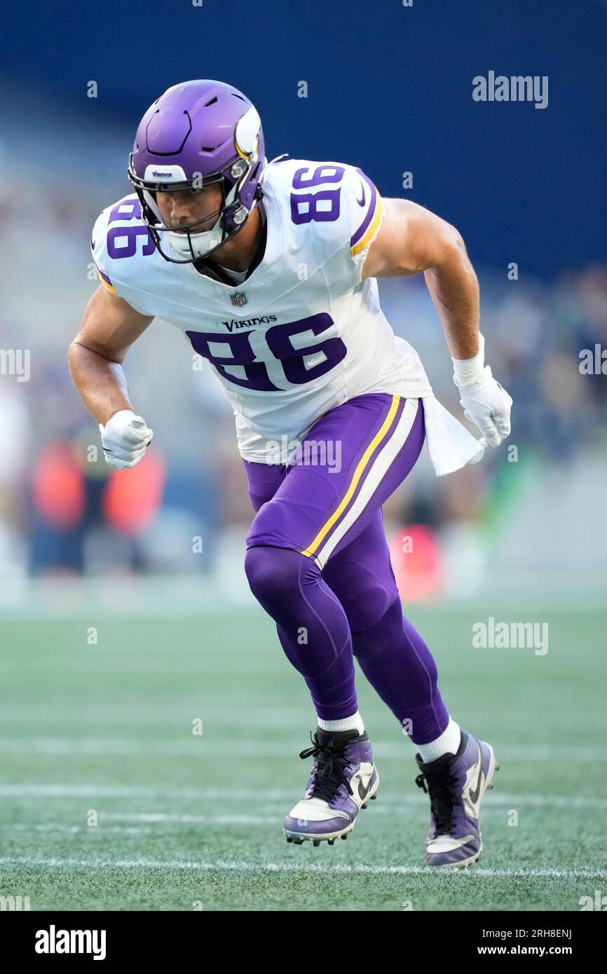 Minnesota Vikings tight end Johnny Mundt (86) runs down the field ...