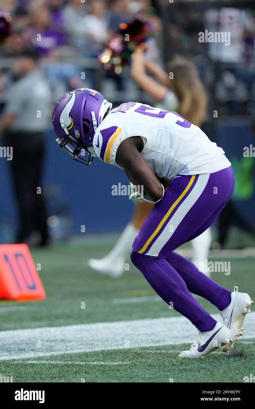 Minnesota Vikings wide receiver Jalen Reagor (5) runs with the ball ...
