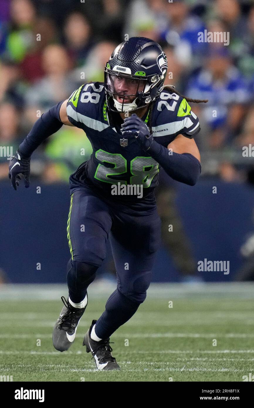 Seattle Seahawks safety Jonathan Sutherland (28) runs down the field ...