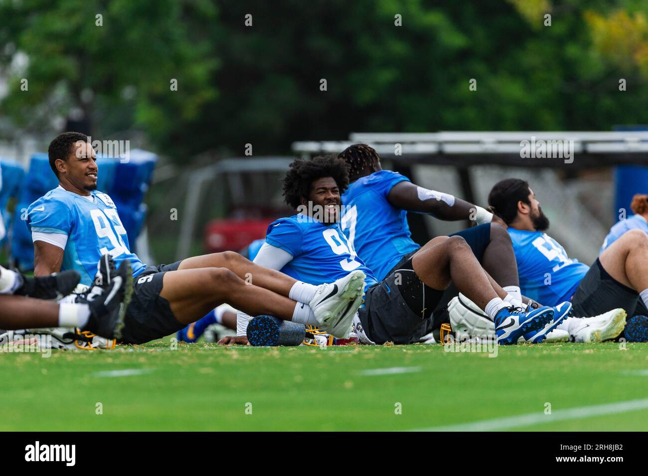 Los Angeles Chargers linebacker Chris Rumph II (94) warming up during ...