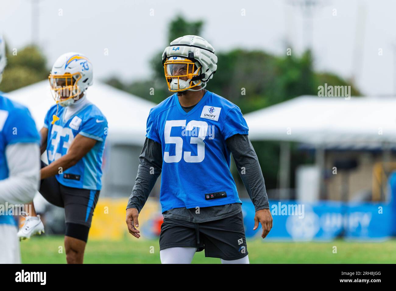 Los Angeles Chargers linebacker Blake Lynch (53) warms up during ...