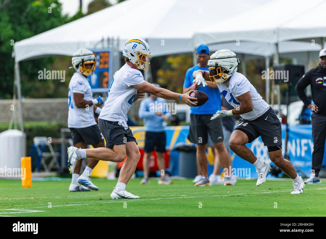 Los Angeles Chargers quarterback Max Duggan (8) passes the ball to ...