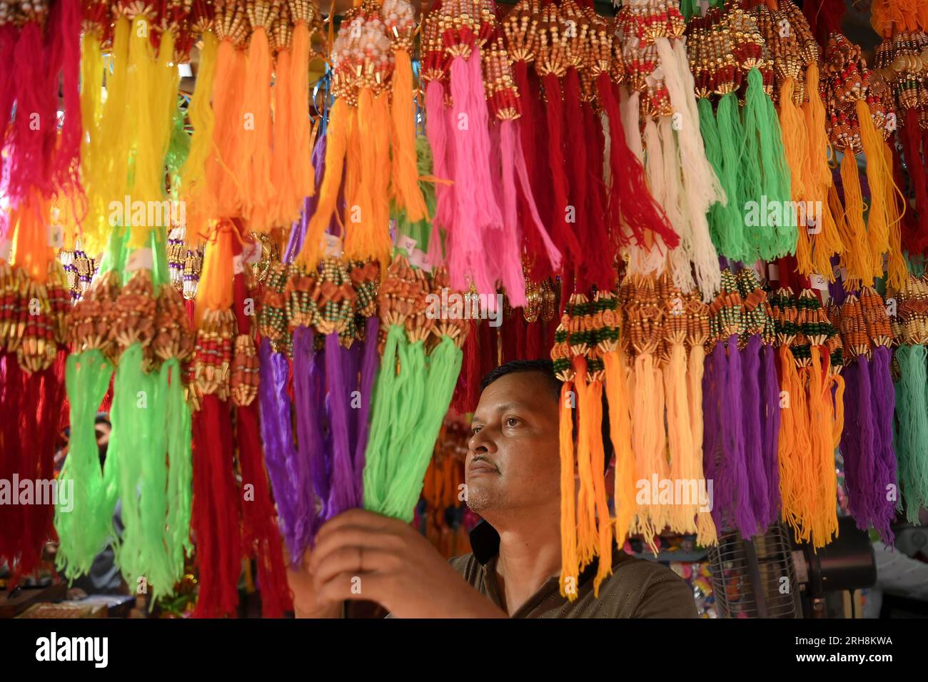 Sevret threads hi-res stock photography and images - Alamy