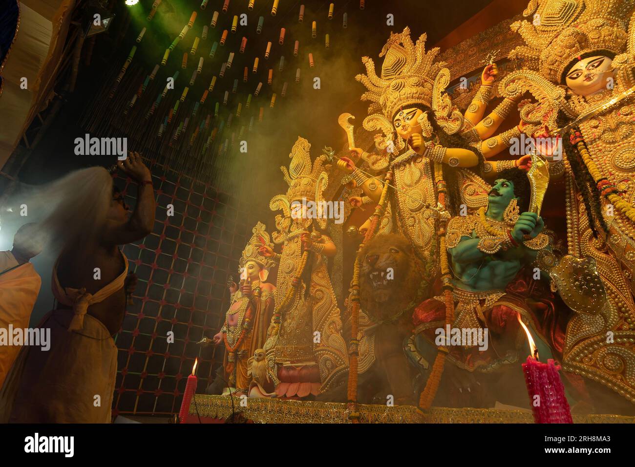 Howrah, West Bengal, India - 3rd October, 2022 : Hindu Priest ...