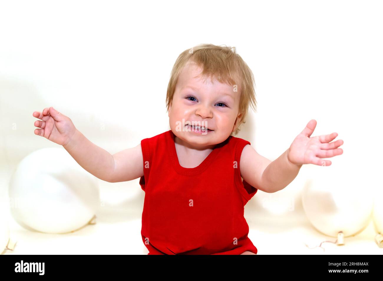 Infant female blonde hair hi-res stock photography and images - Alamy