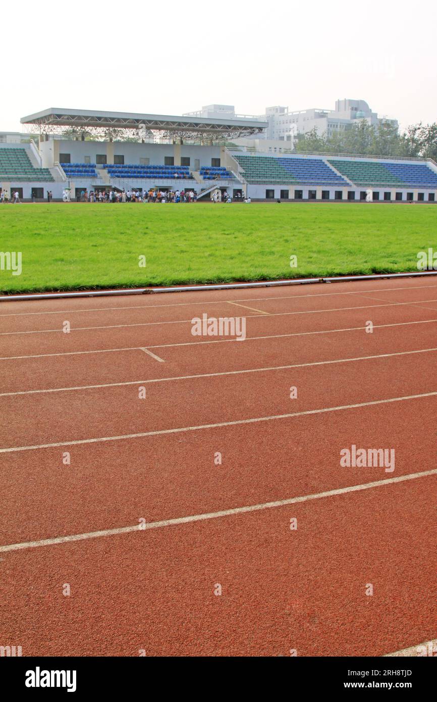 The audience stand hi-res stock photography and images - Alamy