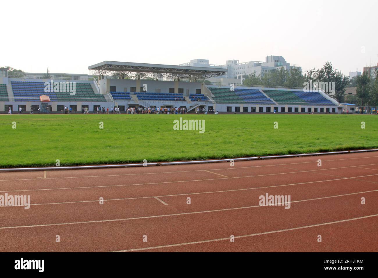 The audience stand hi-res stock photography and images - Alamy
