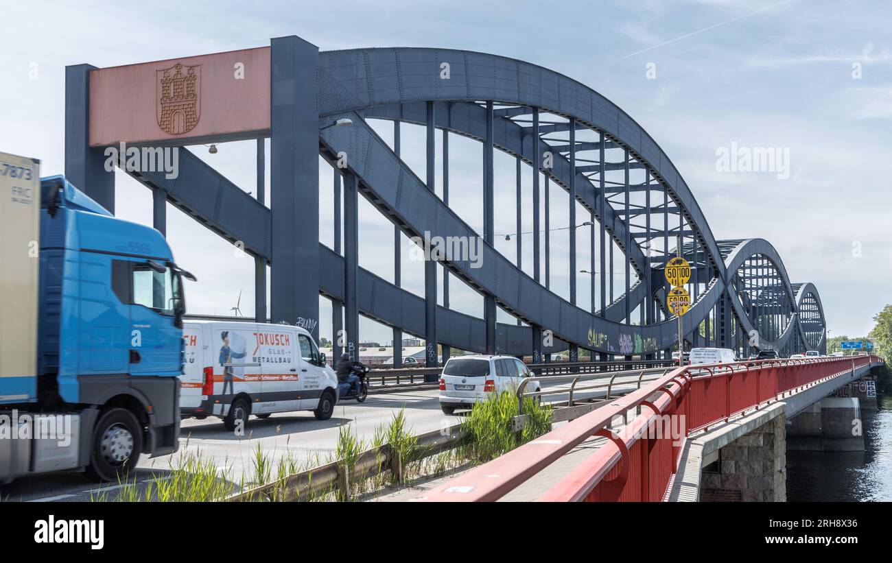 Hamburg, Germany. 31st May, 2023. The New Elbe Bridge connects the ...