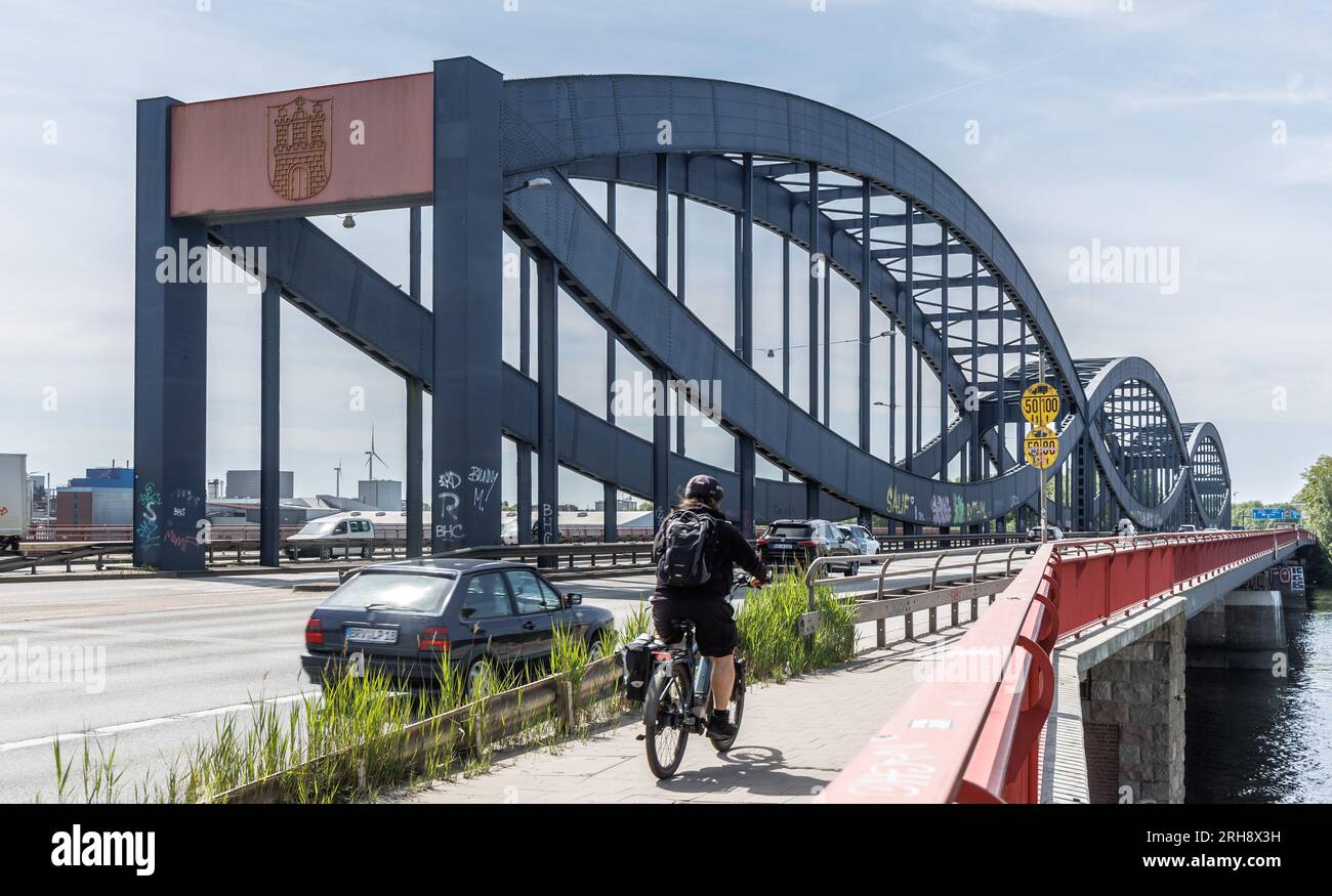 Hamburg, Germany. 31st May, 2023. The New Elbe Bridge connects the ...