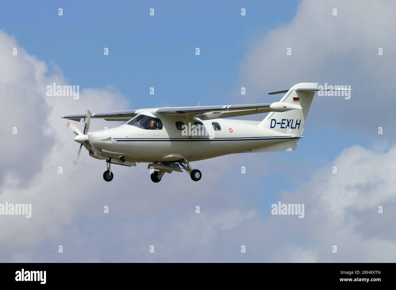 Extra EA-400 plane D-EXLH, six-seat, single-engined, high-wing ...