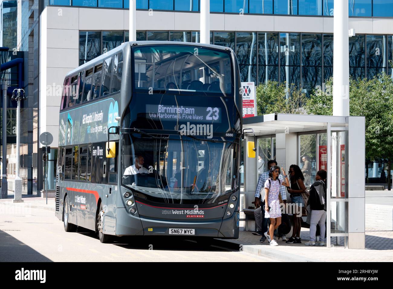 Bus in centenary square hi-res stock photography and images - Alamy