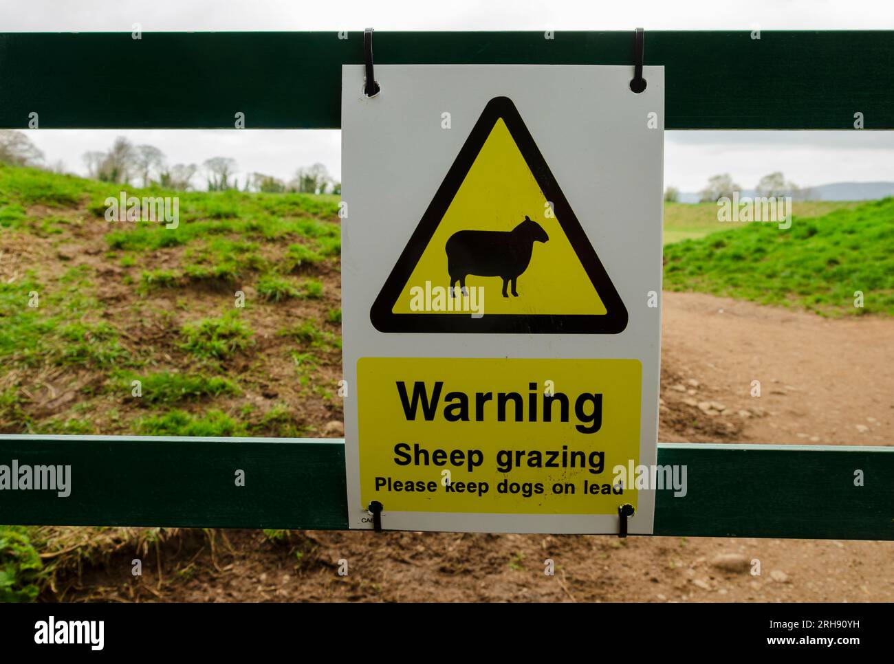 Public warning sign hi-res stock photography and images - Alamy