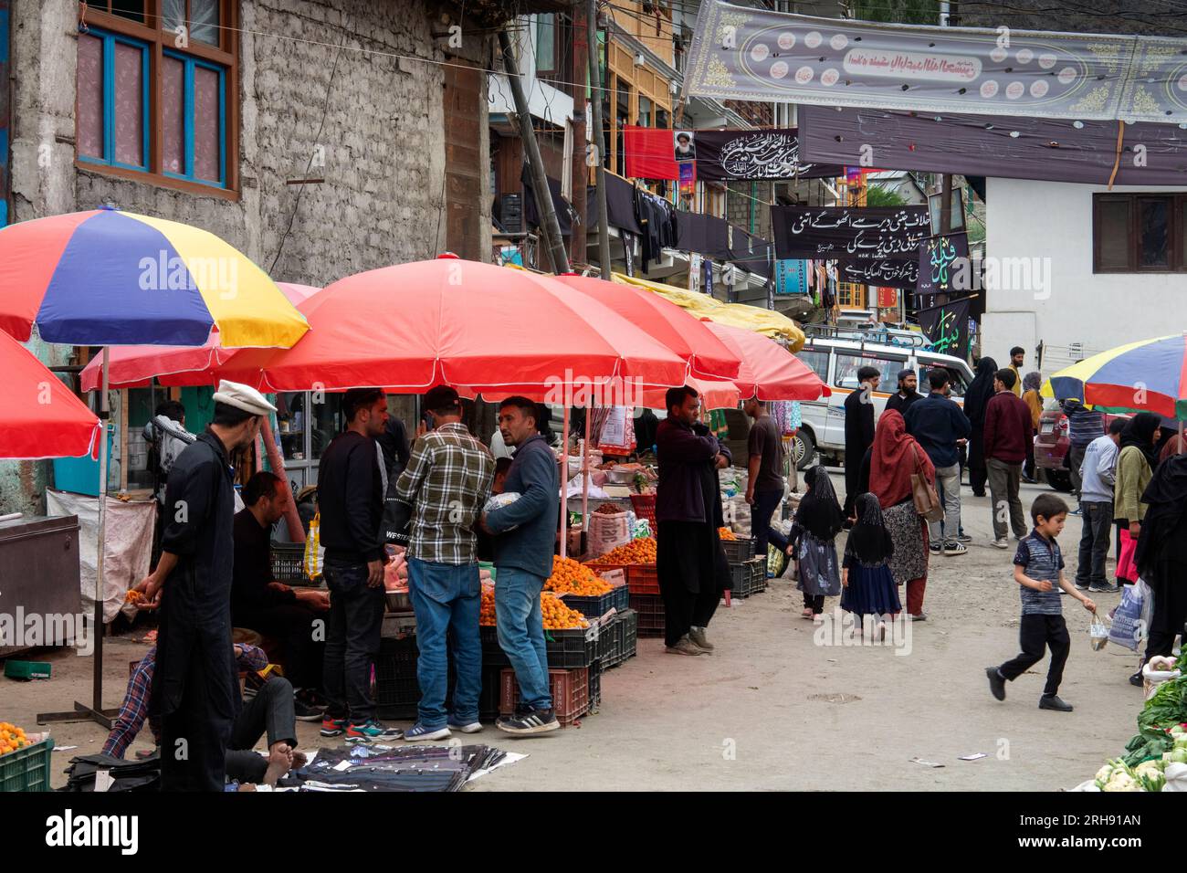 India, Jammu & Kashmir, Kargil old bazaar, shoppers amongst dried goods ...