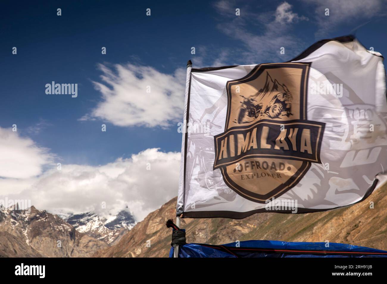 India, Ladakh, Zanskar, Rangdum, Himalaya Offroad Explorer flag on ...