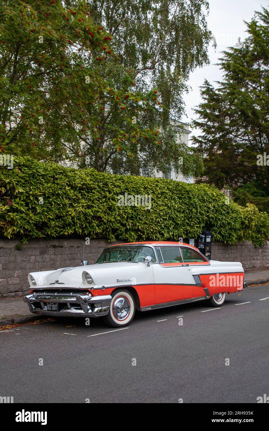 Mercury Montclair 2-door hardtop with Flo-tone paint combination Stock ...