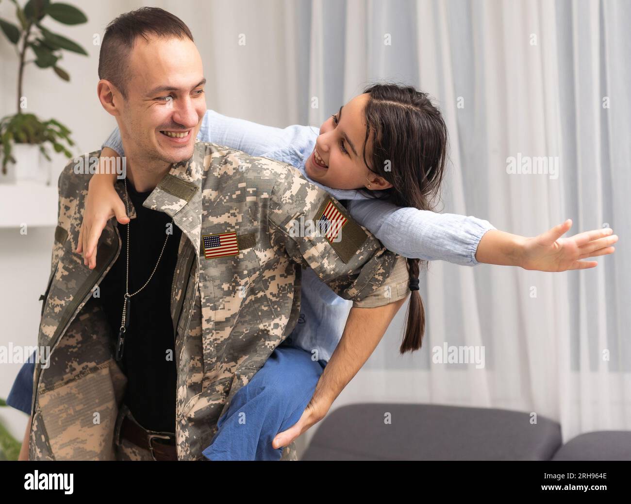 American soldier reunited family hi-res stock photography and images ...