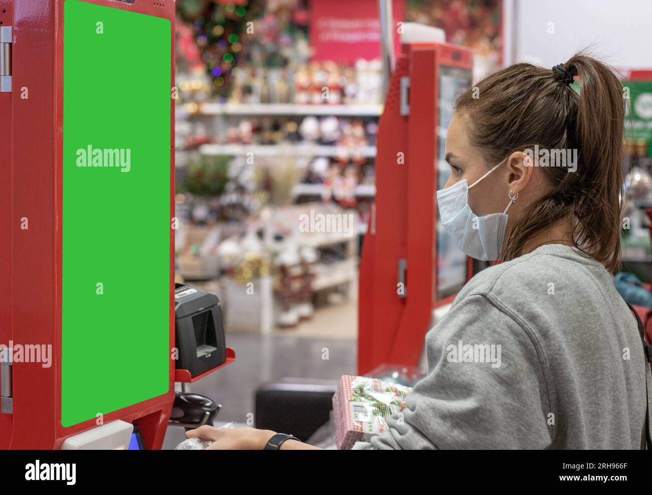 Selfservice hi-res stock photography and images - Alamy