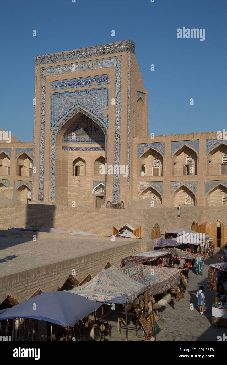 Islamic heritage calligraphy hi-res stock photography and images - Alamy