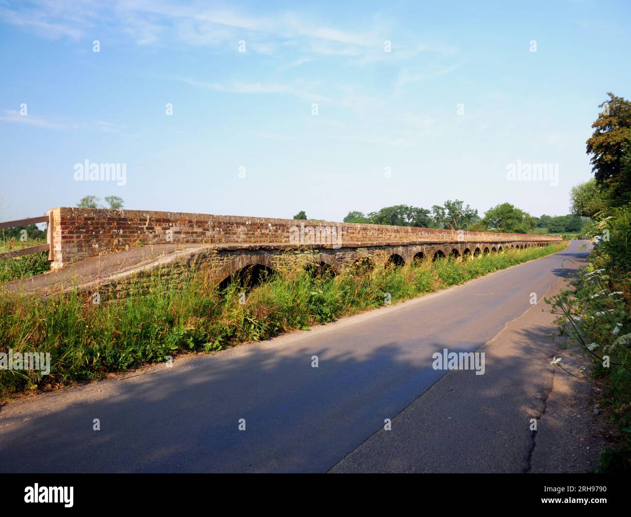This 64 arched viaduct carries Maud Heath's Causeway across the flood ...