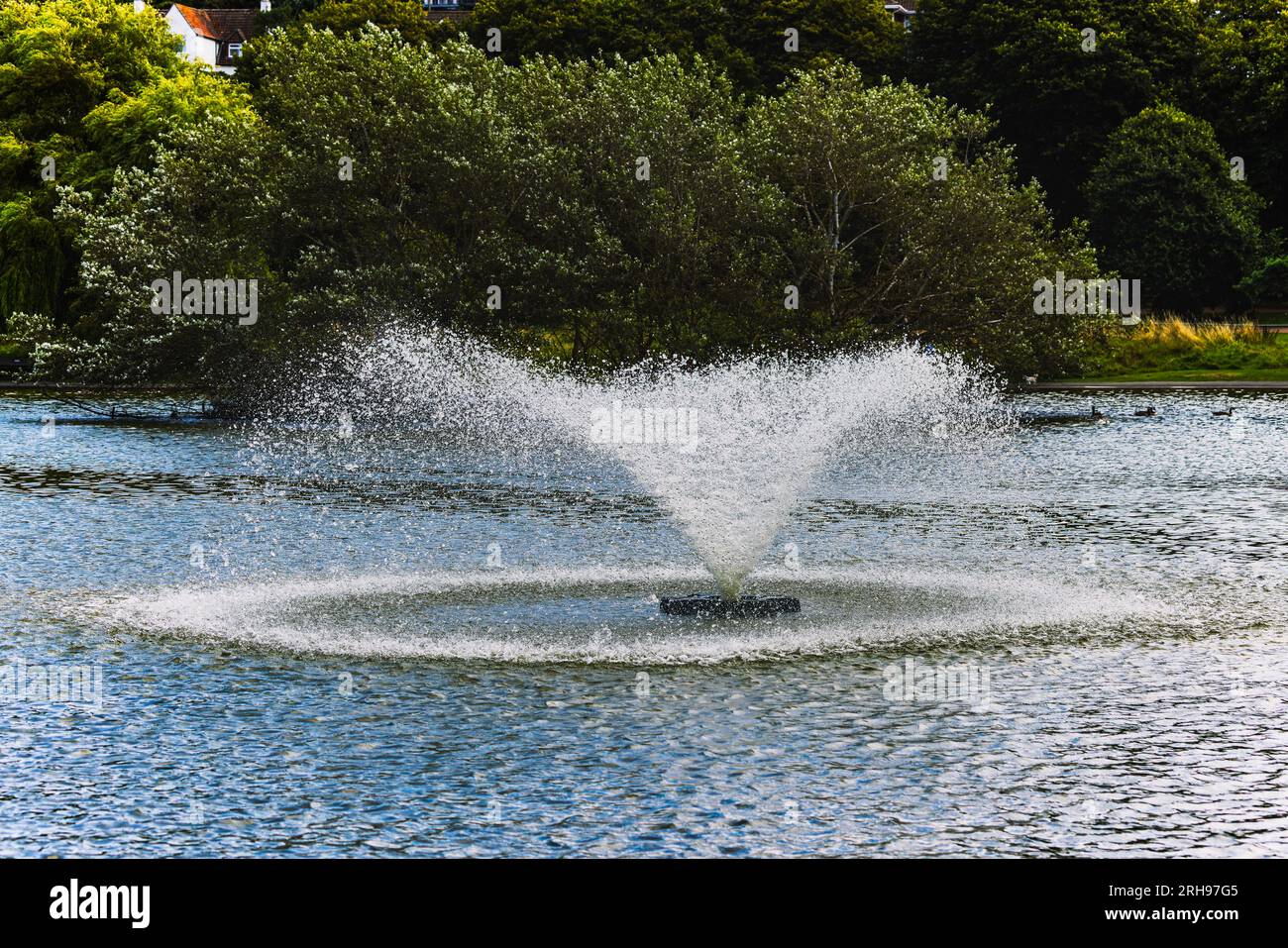 Water fountain Portishead Lake grounds Stock Photo - Alamy
