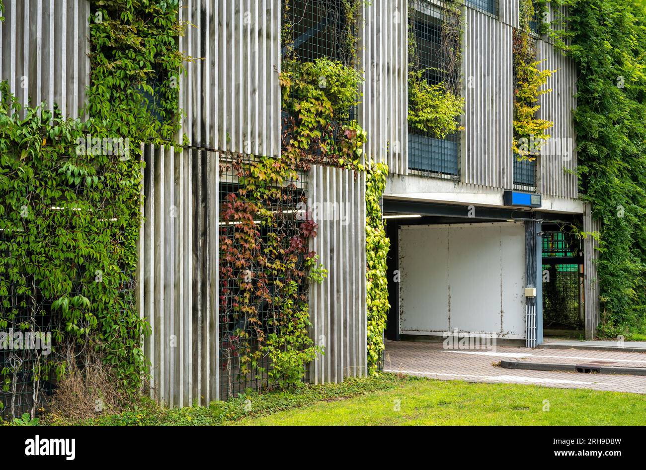 Modern Parking Garage Design