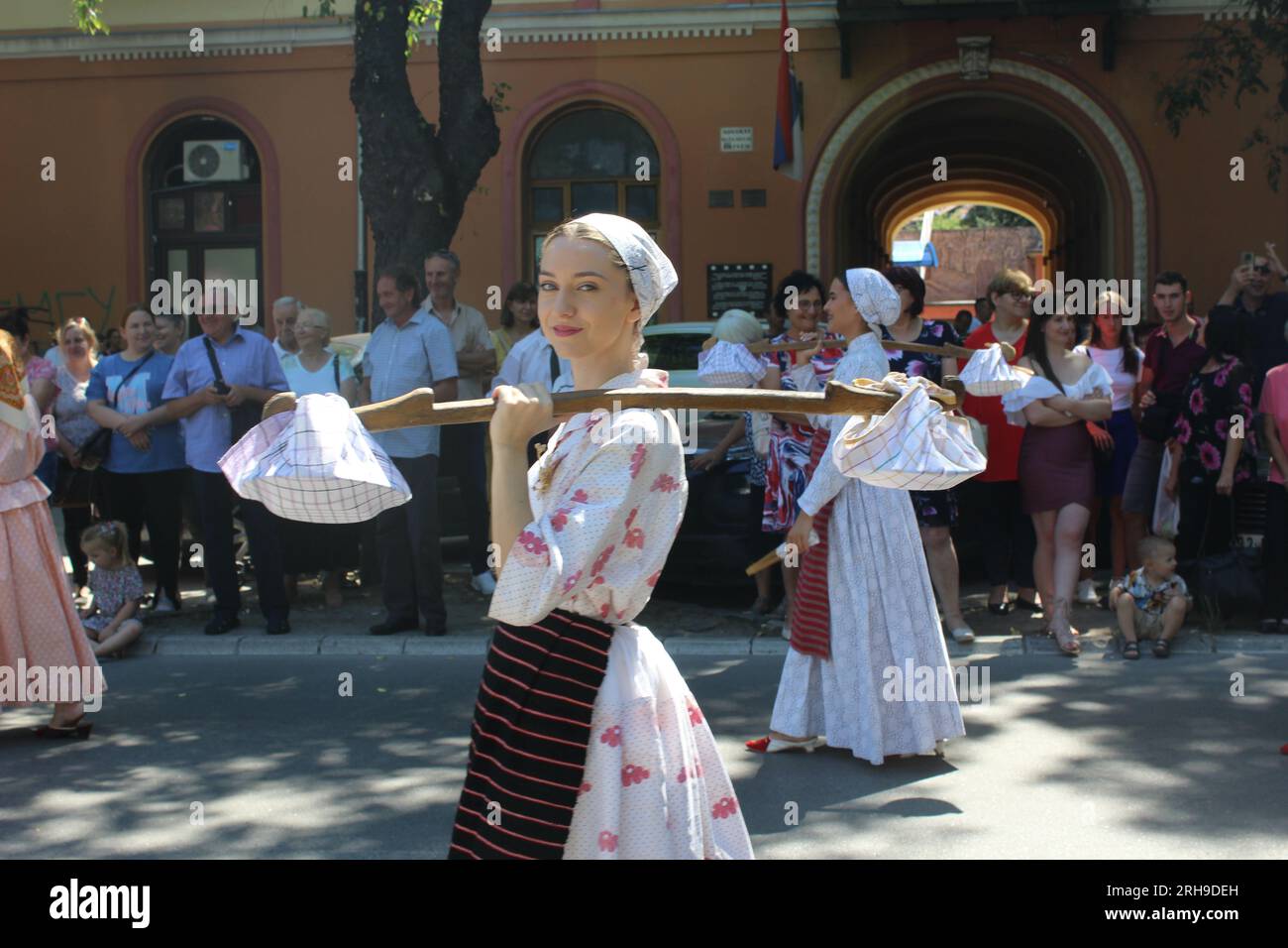 Serbian pretty girl hi-res stock photography and images - Alamy