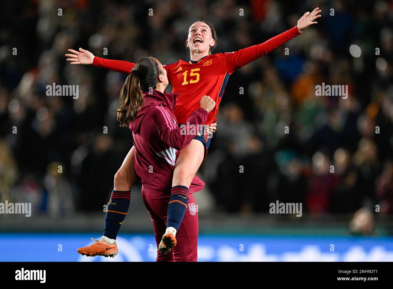 Spain's Eva Navarro, right, celebrates with a teammate after defeating ...
